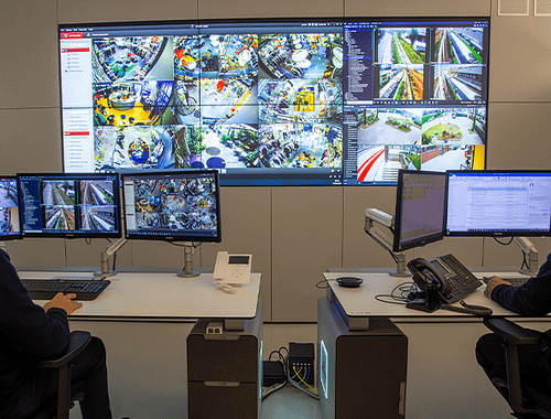 Control Rooms: Powerful Video Wall Control Room & KVM | VuWall