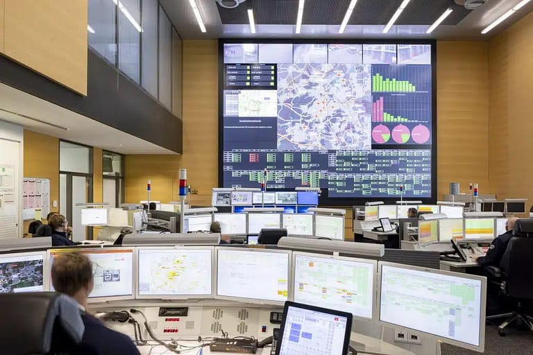 SIMOS's Video Wall Control Room Enhances Security Operations