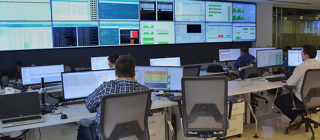 Control Rooms: Powerful Video Wall Control Room & KVM | VuWall