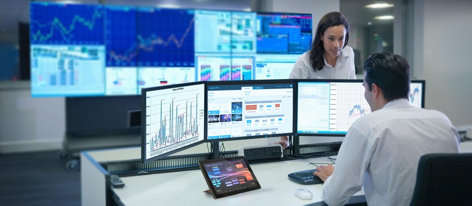 ControlVu PoE Touch Panel | Control what you see. |VuWall