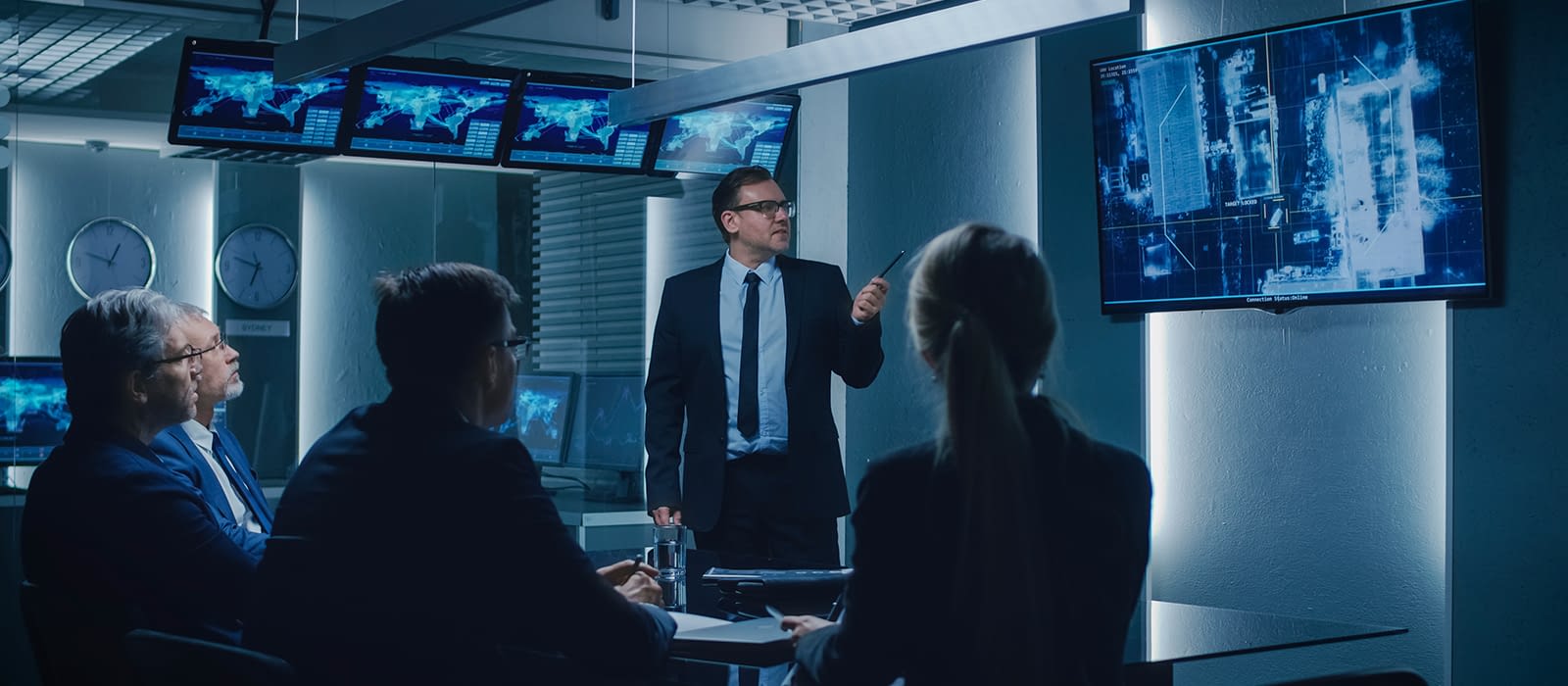 Crisis Rooms: Reliable Real-Time Information | VuWall